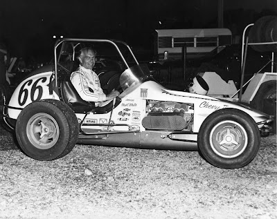 Midwest Racing Archives: 1973 - White takes Memorial Day midget ...